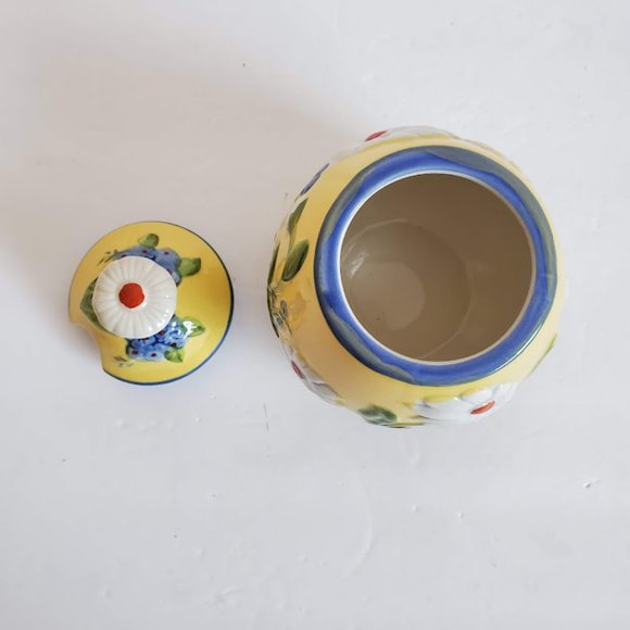Temptations | Dining | Temptations By Tara Figural Floral Daisies Daisy ...